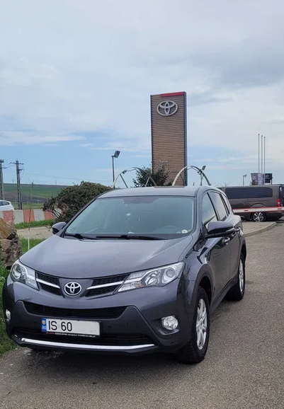 Toyota RAV 4 diesel din 2014 - masina second hand din Iasi - 3087767